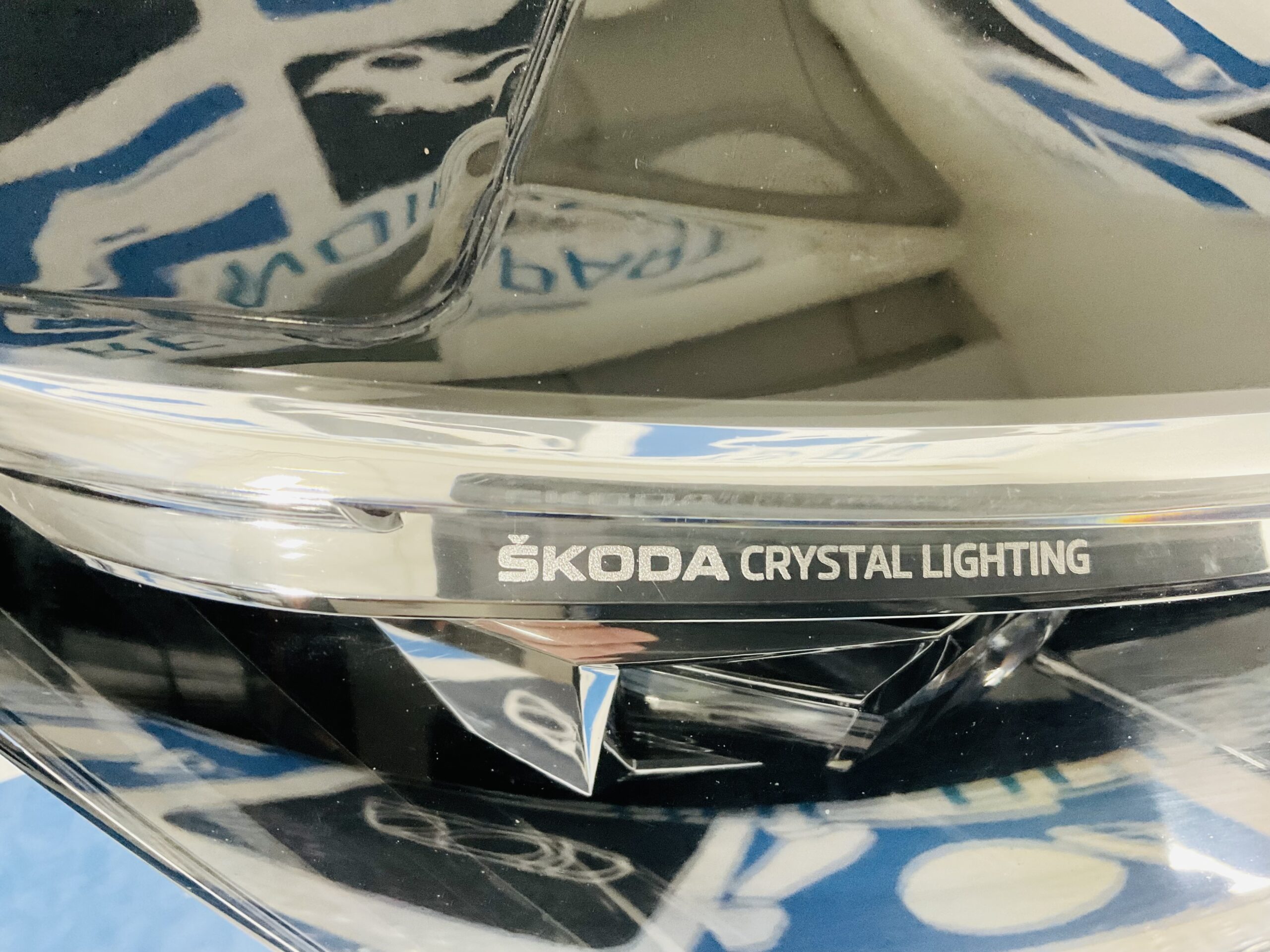 Koplamp Skoda Scala Rechts Crystal Lighting 657941016a Origineel 4 B4